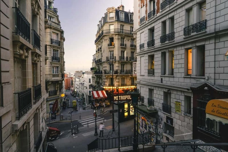 Paris: Private Full-Day History and Sightseeing Tour - Key Points