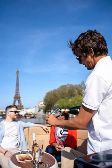 Paris: Private Small Boat Cruise with Rosé and Macarons - Why This Tour Offers Great Value