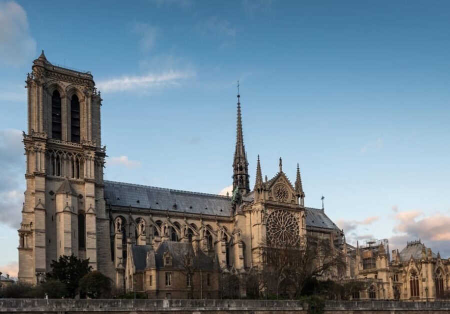 Paris: Sainte-Chapelle Entry with Notre Dame Outdoor Tour - Introduction to the Tour