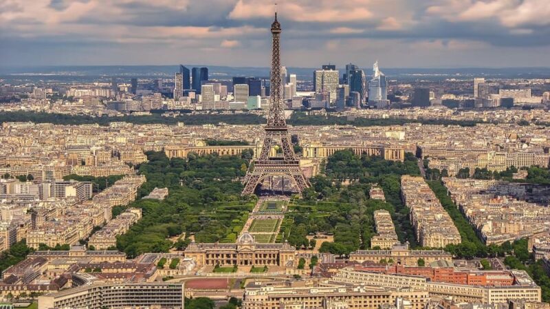 Paris: Versailles Palace Private 2 Way-Transfer - Key Points