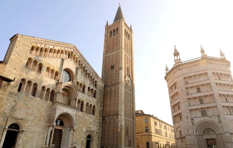 Parma: Express Walk with a Local in 60 minutes - Culinary and Cultural Highlights