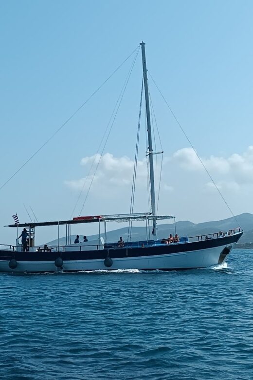 Paros Antiparos: Full-Day Boat Tour with Lunch & Drinks - Overview of the Experience