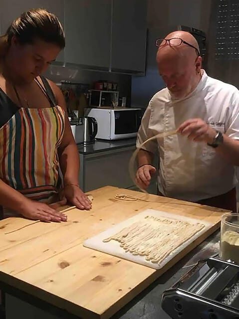 Pasta fresca con vista su Langhe e Monferrato vicino ad Asti - Discover the Charm of Piedmont with a Pasta-Making Experience Near Asti