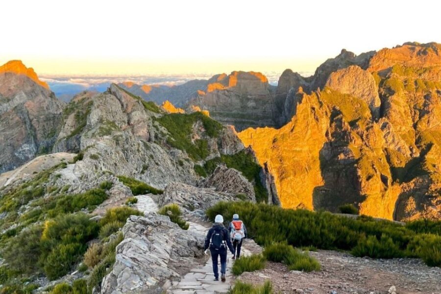 Pico Do Arieiro Pico Ruivo Sunrise or Morning Hike Transfers - The Itinerary Breakdown