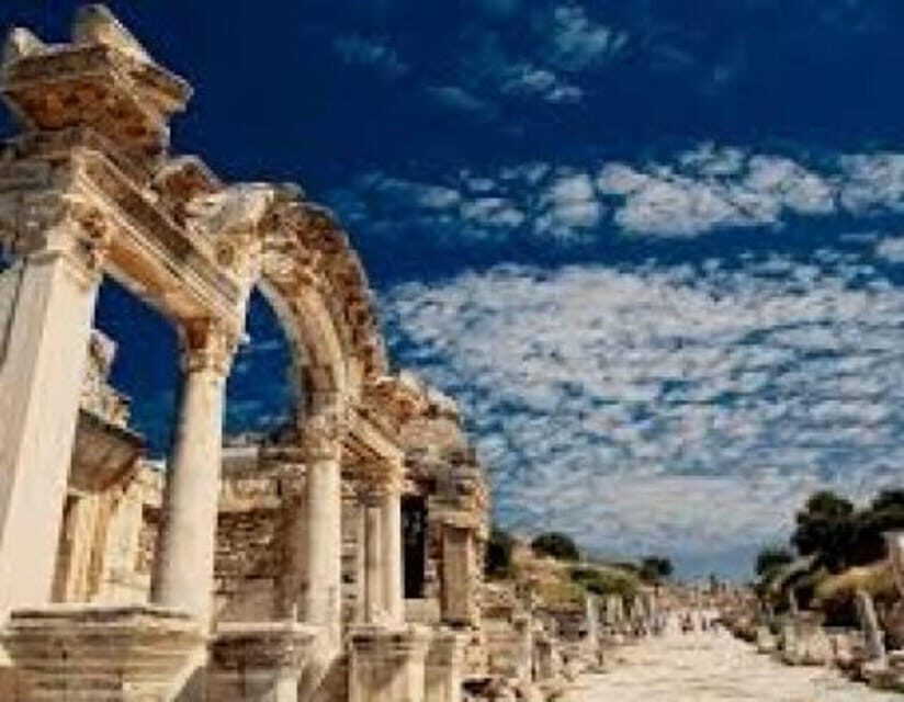 Pompeii Ruins: 2H Private Tour with Skip The Line Tickets - The Value of a Private Guided Tour