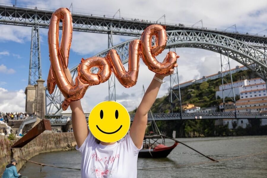 Port: Photo sessions in the city of Porto for groups or individuals. - Detailed Breakdown of the Experience