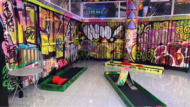 Porto: 18-Hole Indoor Mini Golf Ticket with UV Light Courses - Who Will Love This Tour?