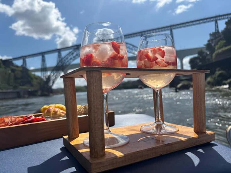 Porto: 6 Bridges and Sunset Boat Cruise with Welcome Drink - An In-Depth Look at the Porto River Cruise