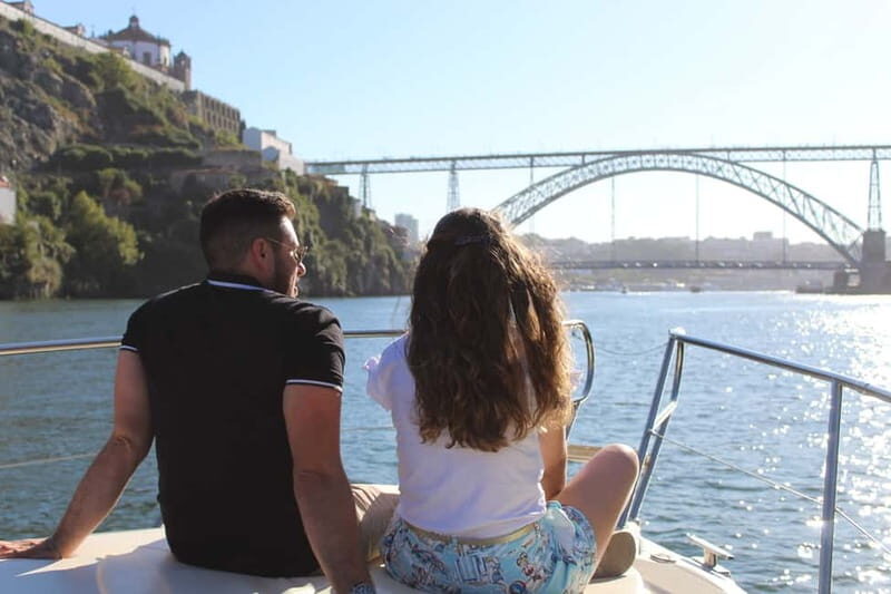 Porto: 6 Bridges Yacht Cruise with Local Wine & Snacks - What the Reviews Say