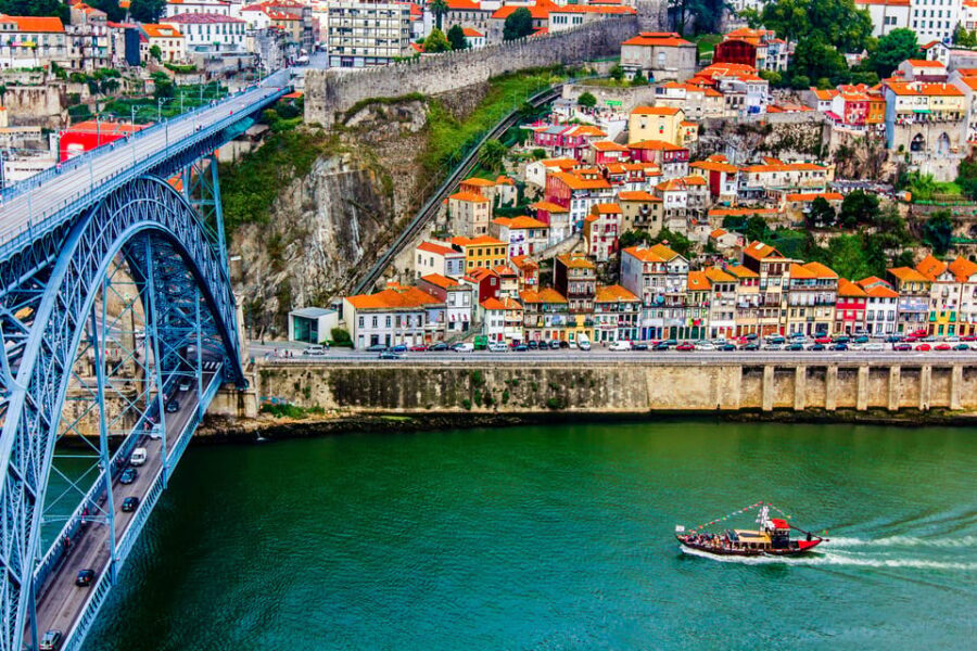 Porto City Full Day Minibus Tour, Wine Tasting & Six Brigdes - The Bridge and River Highlights