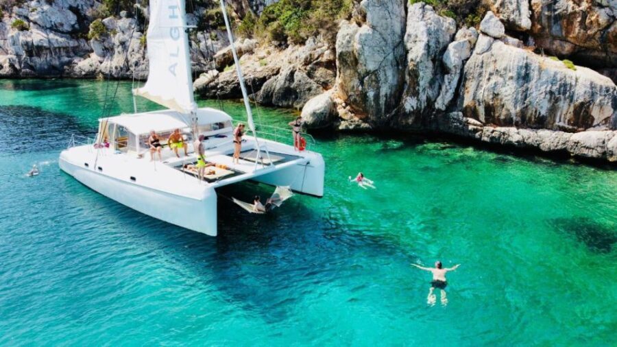 Porto Conte: Half-day catamaran tour with aperitif - Why This Tour Works for Travelers