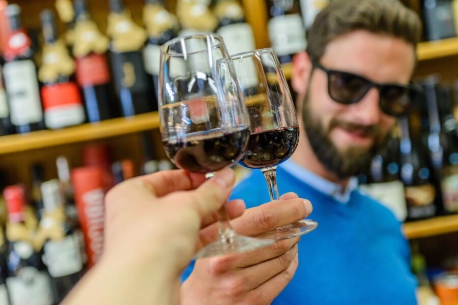 Porto: Delicious Food and Wine Walking Tour - Key Points