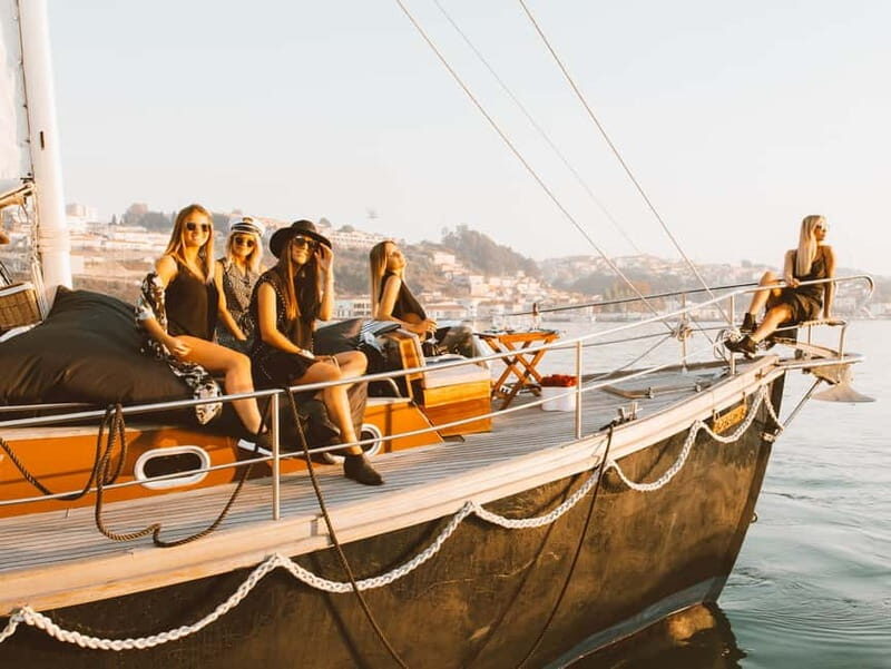 Porto: Douro Classic Boat Tour - What the Experience Looks Like