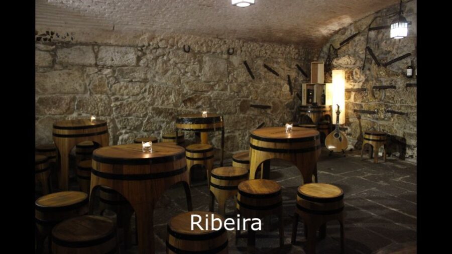 Porto: Live Fado Show with Glass of Port Wine - What the Experience Feels Like