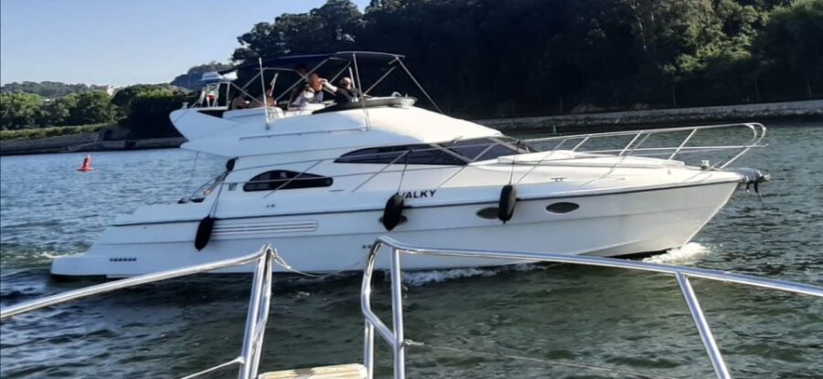 Porto: Luxury Yacht Tour of the 6 Bridges and Douro Estuary - Starting Point and Itinerary