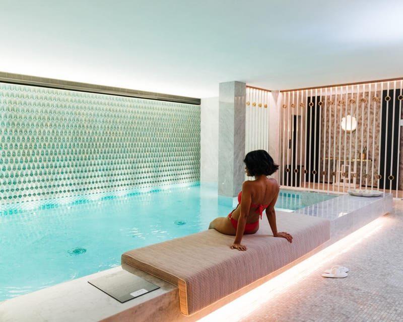 Porto: Relaxing by the pool, sauna and steam room - Who Will Love This Spa Experience?