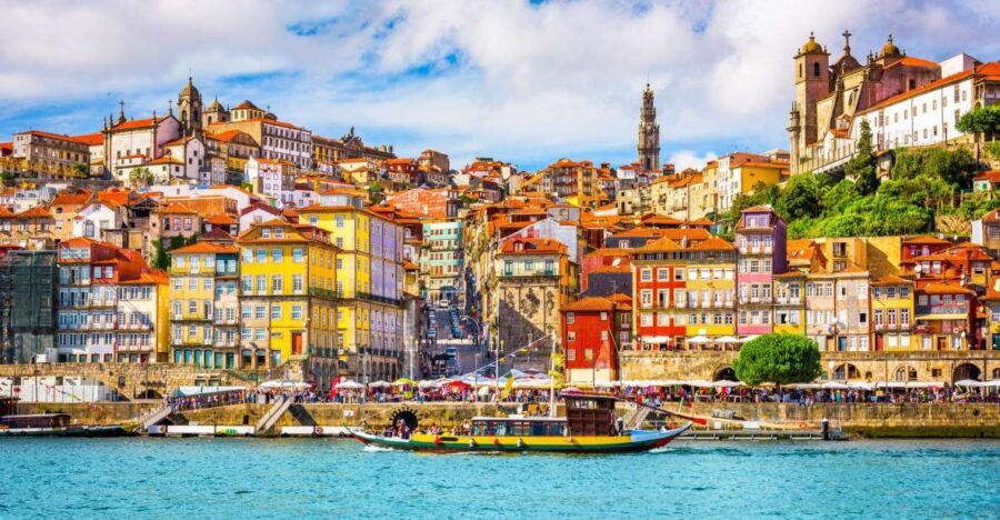 Porto Ribeira and highlights Private Walking Tour - Who Should Consider This Tour?