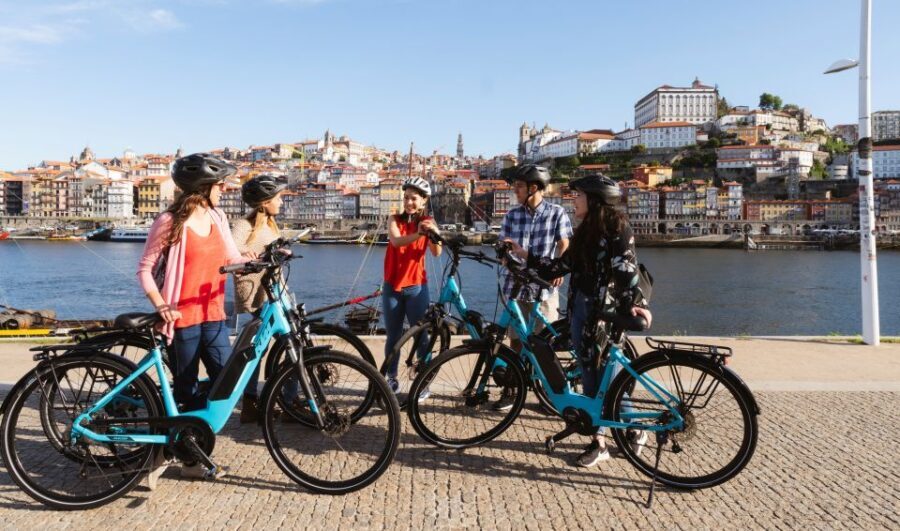 Porto: Riverside Panoramic E-Bike Tour - The Itinerary in Detail