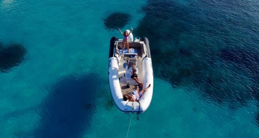 Porto Rotondo:Stylish & Comfortable Dinghy. Requires licence - The Sum Up