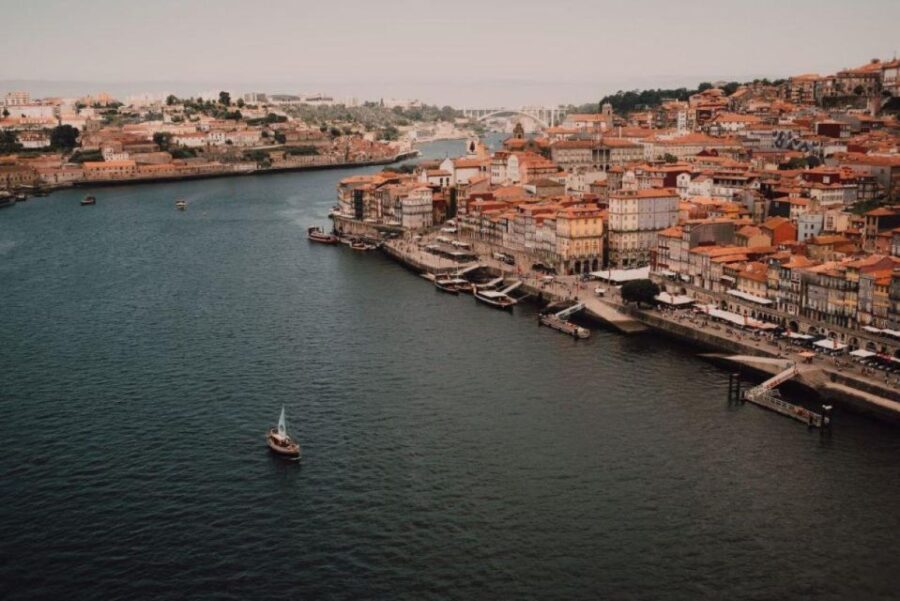PORTO: TOUR HD PORTO SEDAN - What to Expect from the Porto Sedan Tour