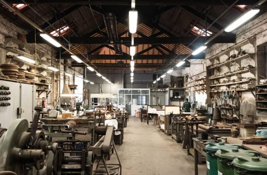 Porto: Tour to the world of silver in a century-old workshop - What Sets This Tour Apart?