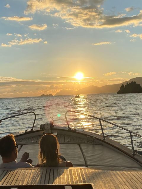 Positano: Amalfi Coast Sunset Group Boat Tour with Prosecco - Is This Tour Worth It?