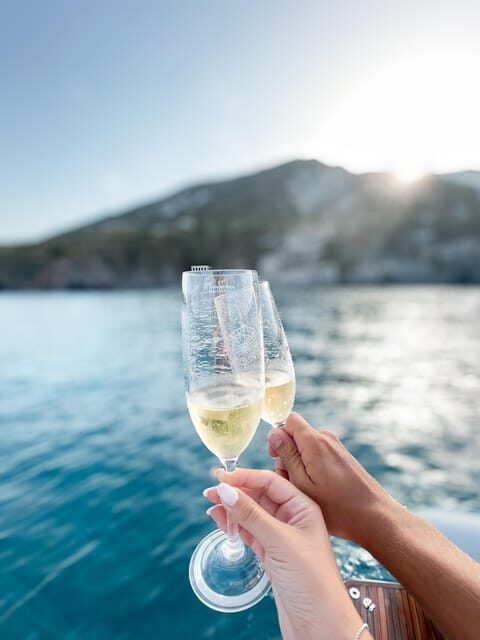 Positano: Exclusive Sunset Yacht Cruise - FAQs