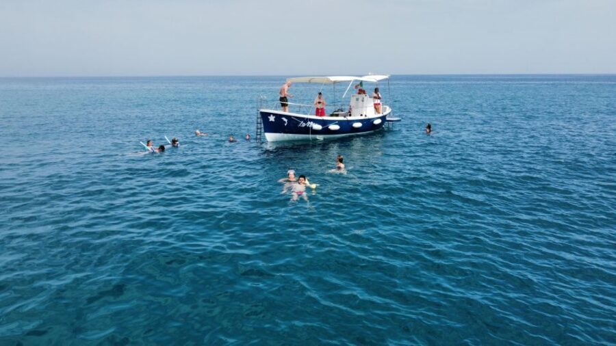 Private boat excursion along the coast of Cefalù - Itinerary Breakdown