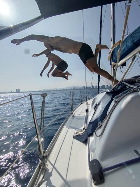 Private boat tour, Barcelona, Badalona : drinks and snacks! - Discovering the Experience