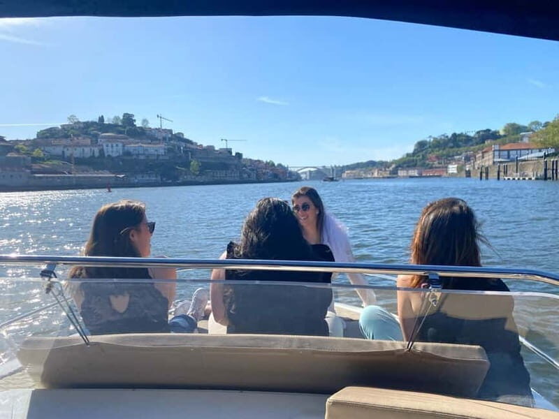 Private Boat Tour in Porto with Portuguese Tapas Option - Comfort and Included Amenities