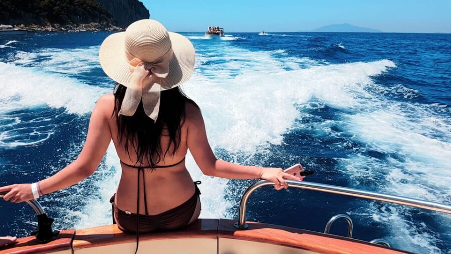 Private Boat tour of one day on a Private Apreamare 10 - FAQ