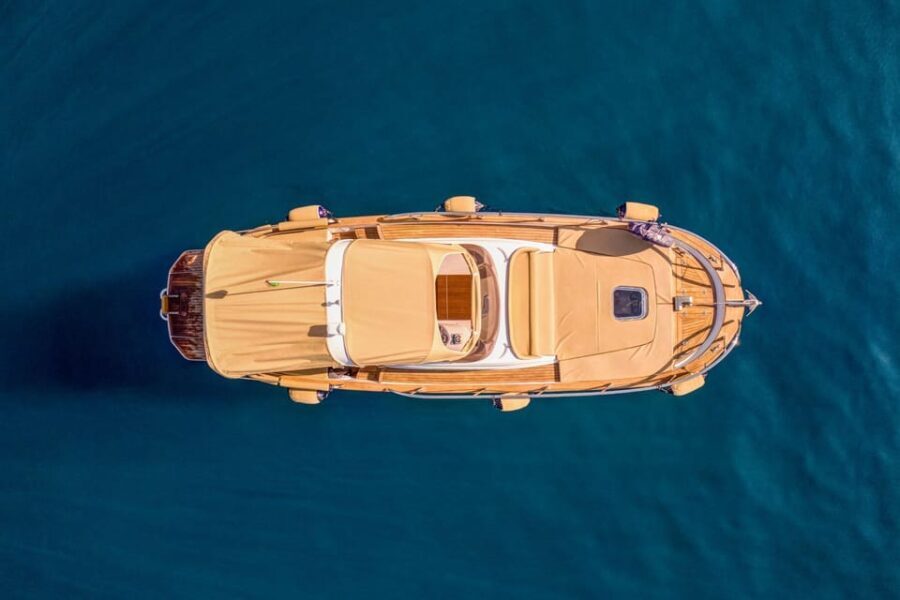 Private Boat Tour to the Cinque Terre (FD) - Who Should Consider This Tour?