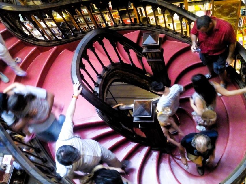 Private Day Tour to Porto with maximum 2 stop in the way - Who Will Love This Tour?