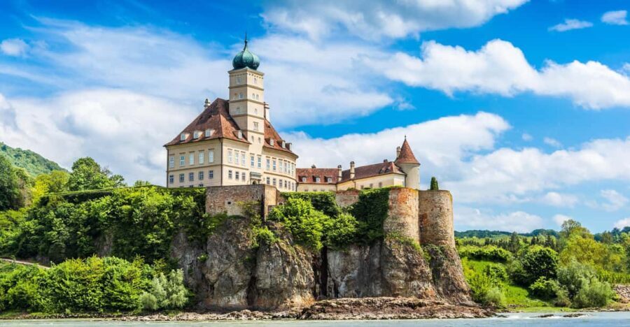 Private day trip from Vienna to Melk & Dürnstein in English - Why This Tour Offers Good Value