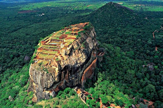 Private Day Trip to Sigiriya , Dambulla and Pidurangala Rock - Key Points