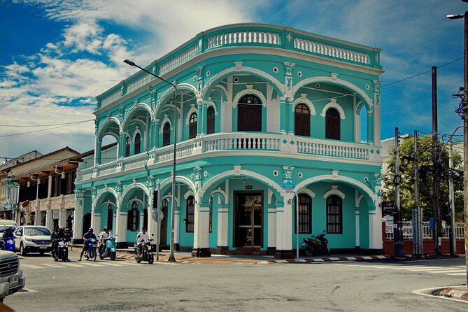 Private food Tour + Sightseeing +Thai Cooking class - Key Points