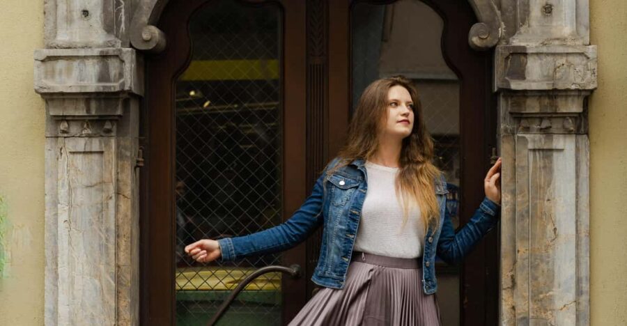 Private Photoshoot Walk Old Town of Graz - Who Would Love This Experience?
