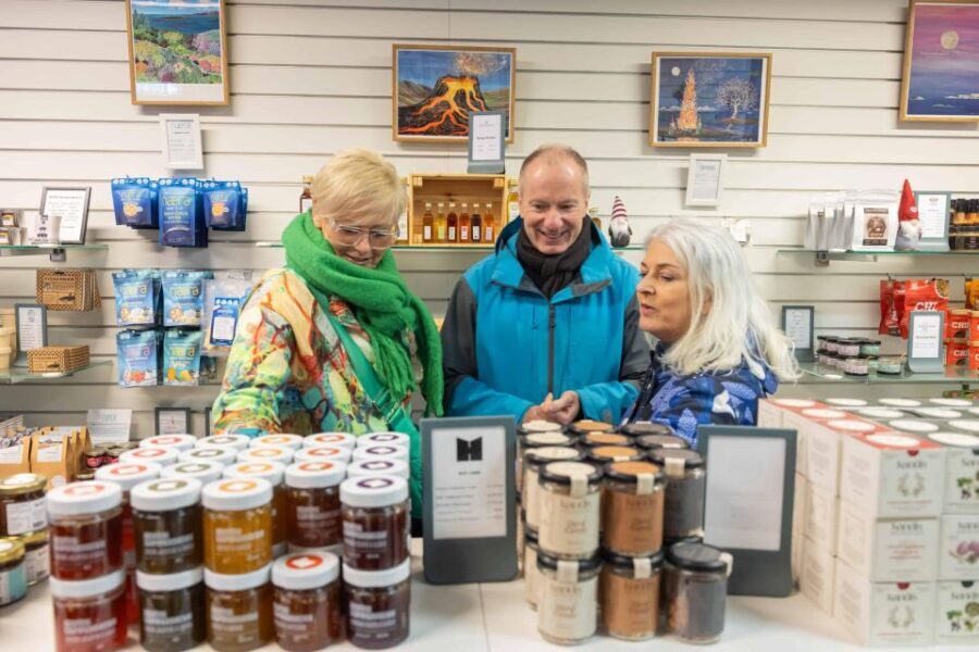 Private Reykjavik Shopping & Sightseeing Walking Tour - The Experience in Detail