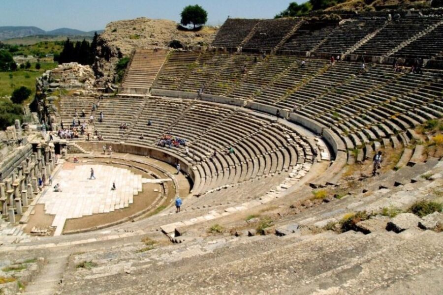 Private Skip Line Ephesus tour with lunch from the port - A Deep Dive into the Experience