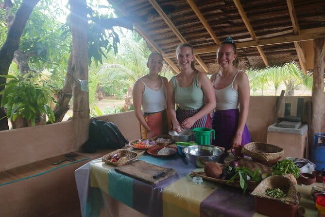 Private Sri Lankan Cooking Class with Lunch - Key Points
