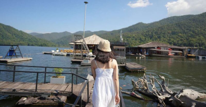Private Sticky Waterfall & Floating Srilanna National Park - Key Points