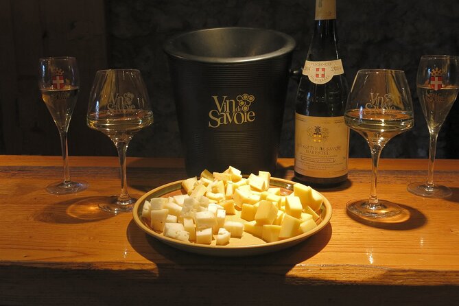 Private tasting of Savoie cheese and wine in Chamonix - An Authentic Taste of the Alps: Private Savoie Cheese and Wine Tasting in Chamonix