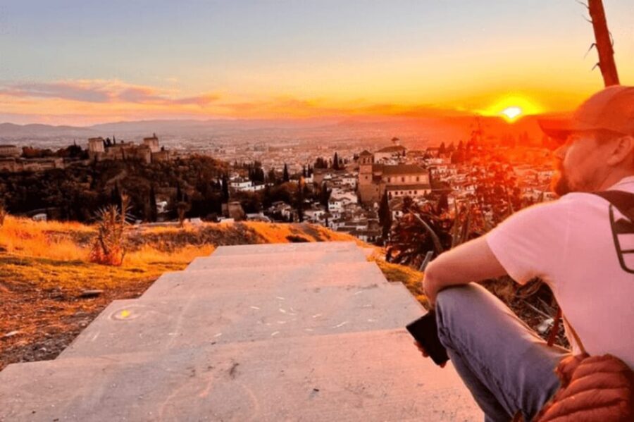 Private Tour: 4 Cultures, Granada in depth - Exploring Granada’s Historic Center