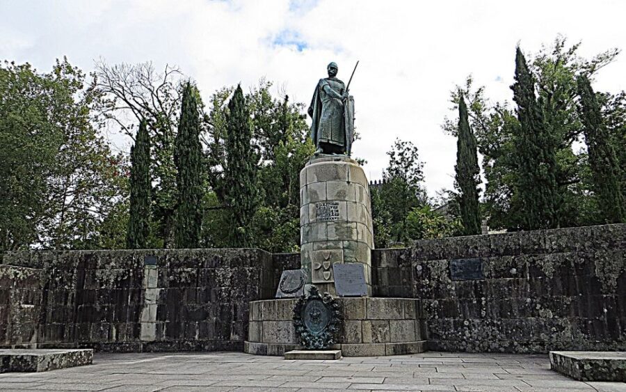 Private Tour From Porto: Guimarães and Braga with Lunch - Analyzing the Value