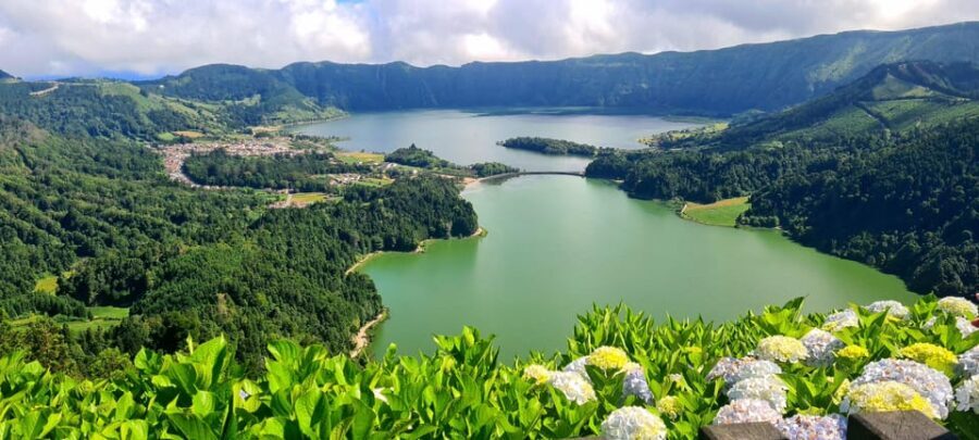Private Tour Half Day Sete Cidades and pineapple production - Real Travelers’ Feedback