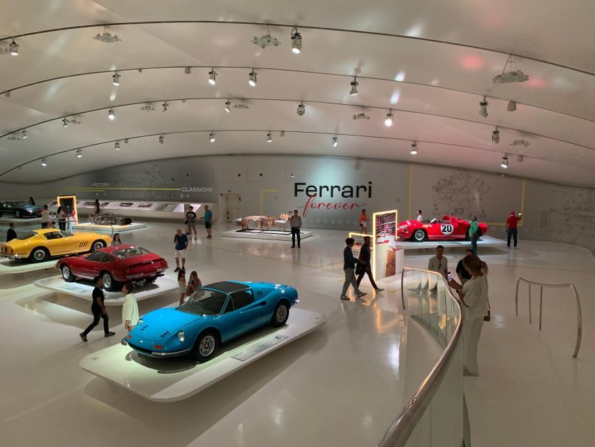 Private tour in the Ferrari world - 2 Test Drives included - Analyzing the Value
