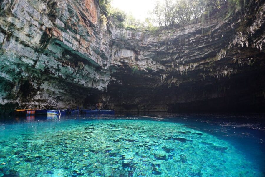 Private Tour: Melissani, Drogarati & Myrtos Swim Stop - Exploring Drogarati Cave: A Geological Theater