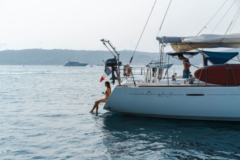 Private tour on a sailboat - Swim and paddle - Antibes Cape - Key Points