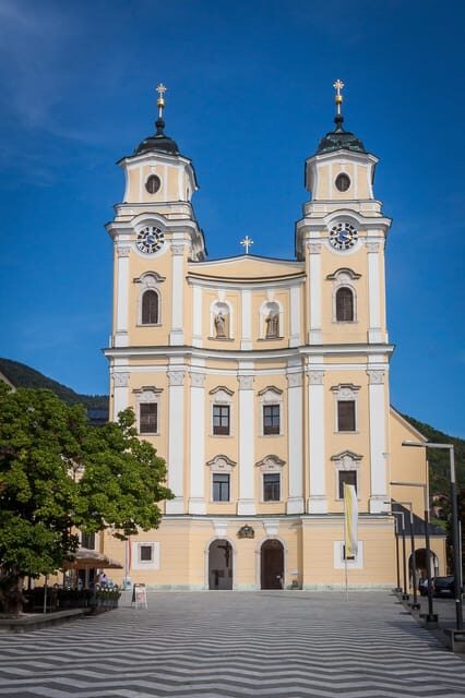Private Tour Salzburg - Mondsee - St Gilgen - Hallstatt - The Itinerary Breakdown: What You Can Expect