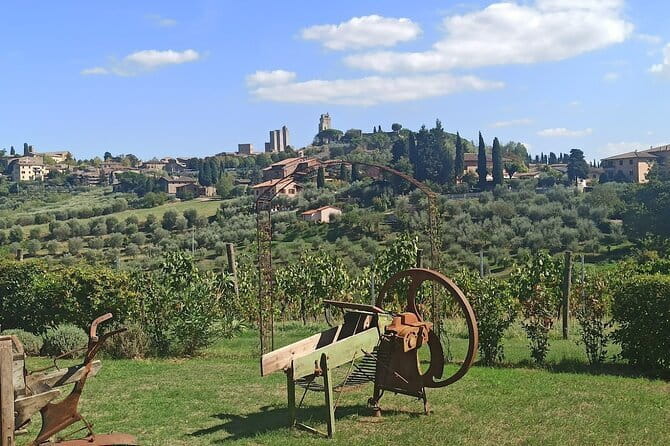 PRIVATE TOUR "Sweet Hills of Chianti and San Gimignano" with Lunch & 2 Tastings - Exploring the “Sweet Hills of Chianti and San Gimignano” Private Tour